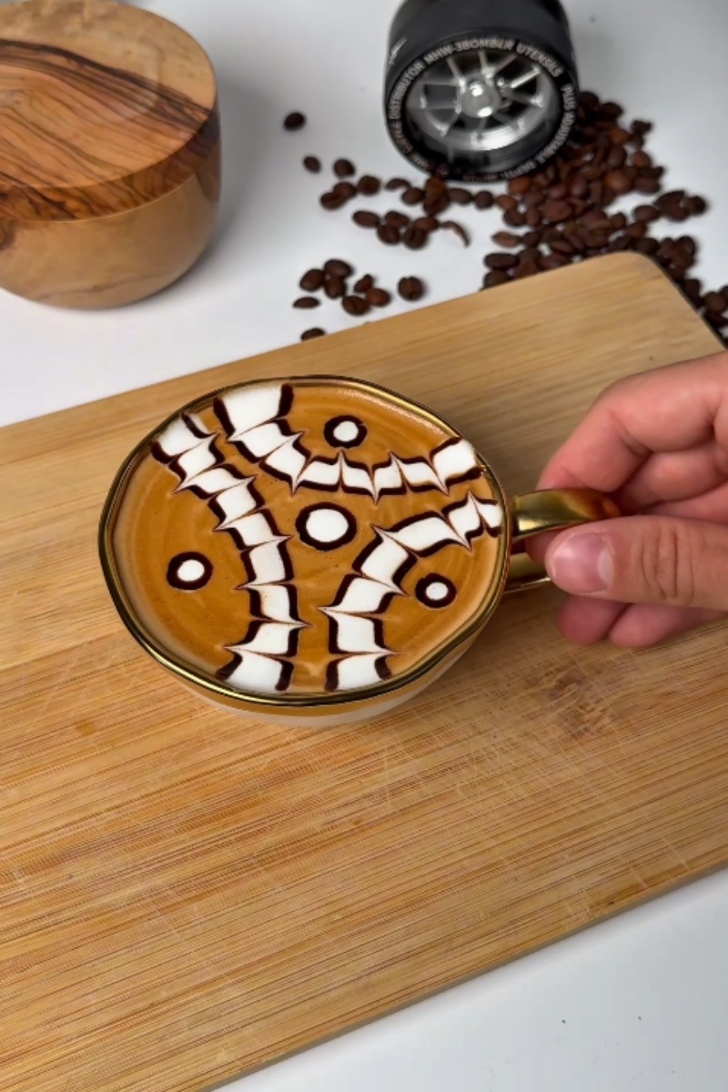 Geometric latte art pattern coffee design