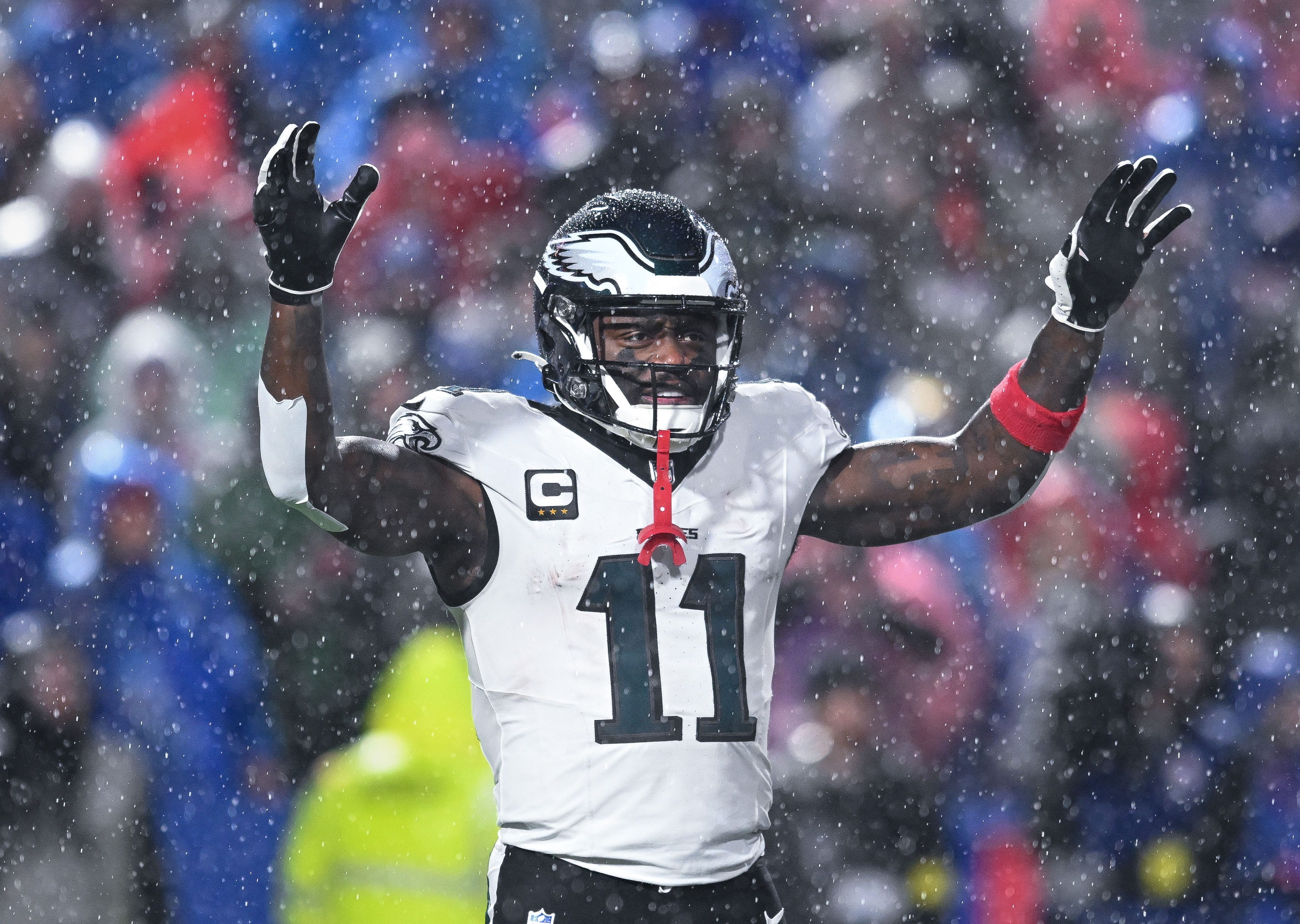 Patriots, Eagles hit roadblock in latest AJ Brown trade update