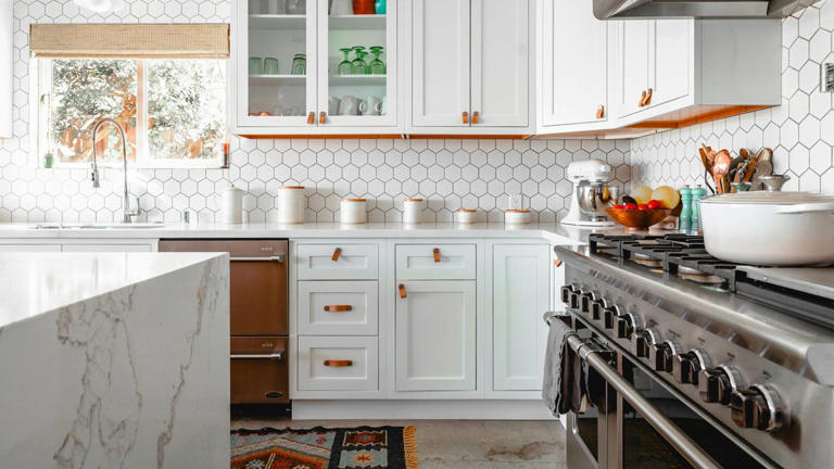 Discover affordable Dollar Tree cleaning hacks for hard-to-reach spots