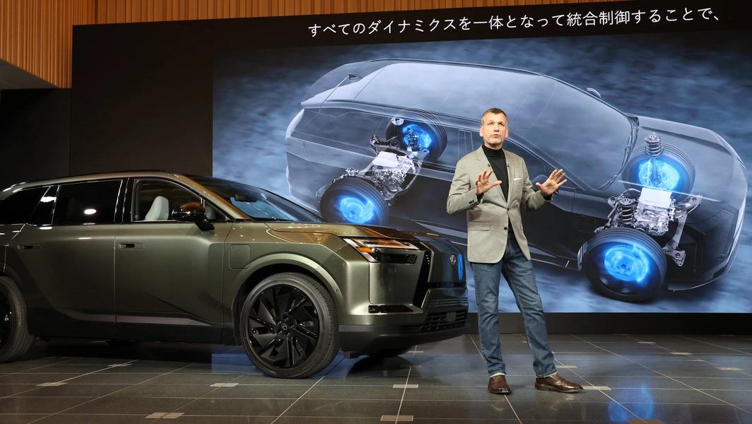 First ride in Lexus TZ shows luxury focus over speed