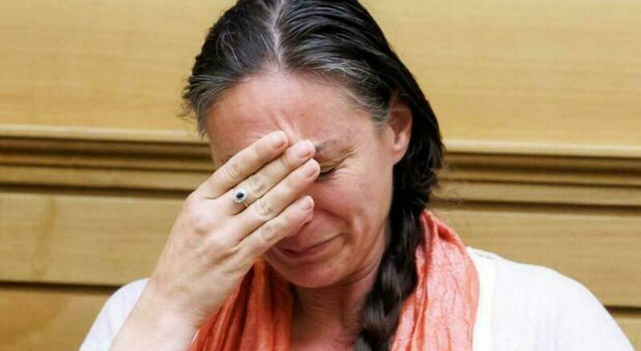 Famiglia nel bosco, mamma Catherine: «I bimbi vogliono tornare a casa ...