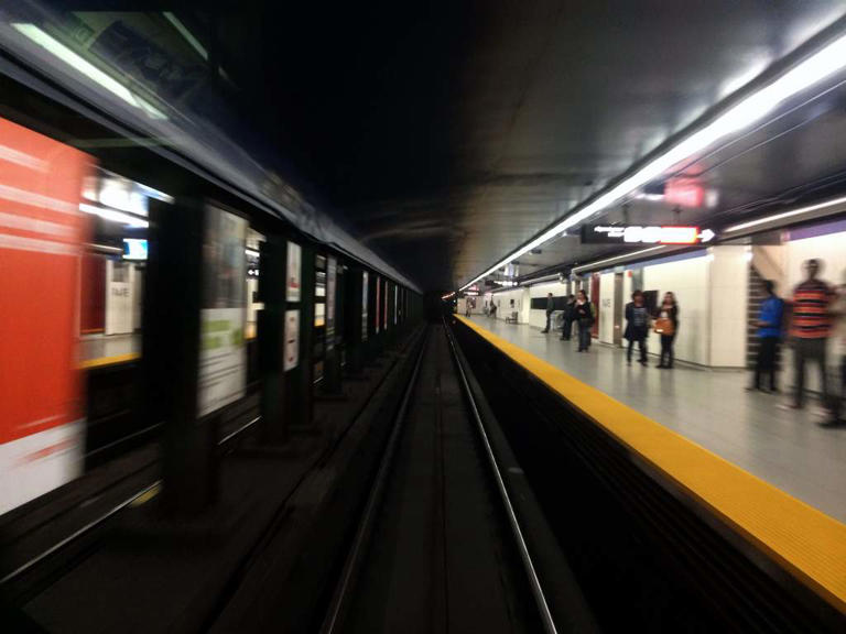 Toronto piloting subway platform barriers, requires funding for full ...