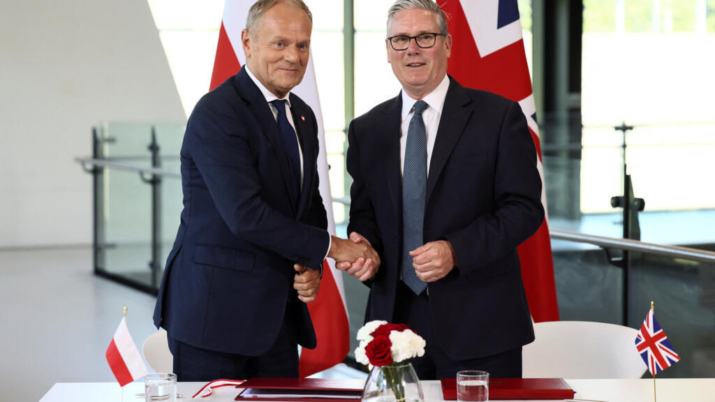 Starmer and Tusk sign UK–Poland defence pact amid warnings over Russian ...