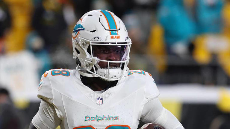 Mike McDaniel's late-season surge in 2025 will pay off for Chargers ...