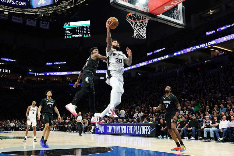 Could Julian Champagnie be the key to Spurs' Game 6 success?