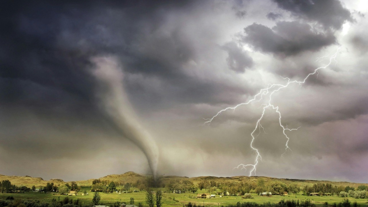The Storm Prediction Center has severe storms, tornadoes, and hail ...