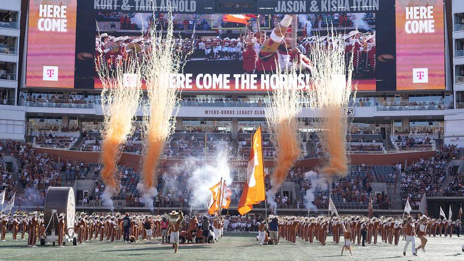 Longhorn Nation already in battle mode with afternoon kick to start the ...