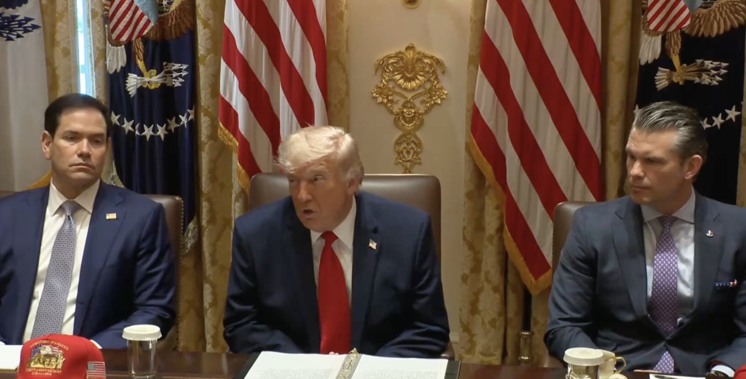 'They're all crooks': Trump takes the low road, lashes out at Rep ...