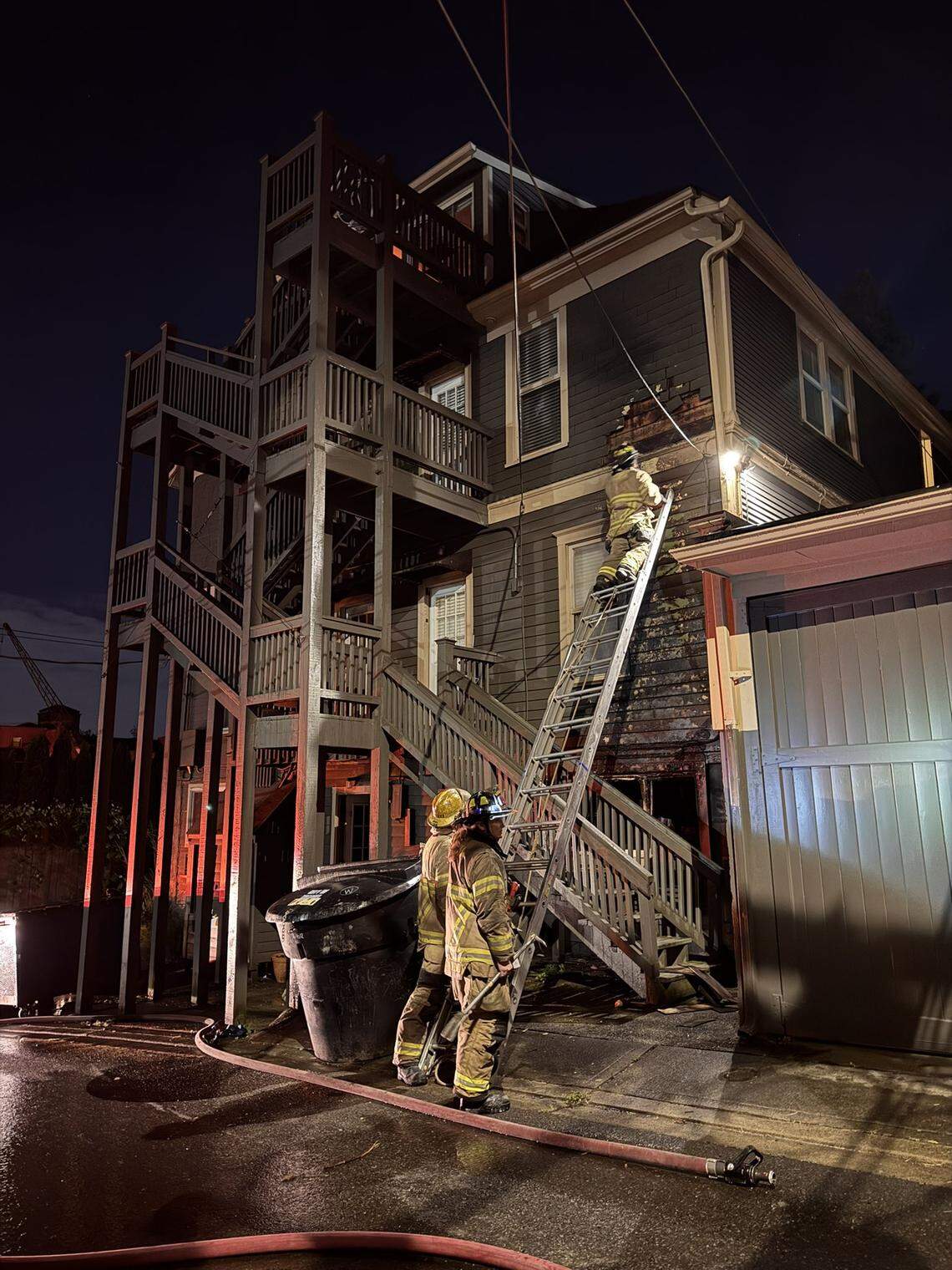 One dead after Tacoma apartment fire