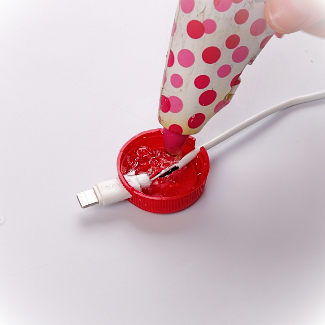 Save your charger with this trick 💡🔌