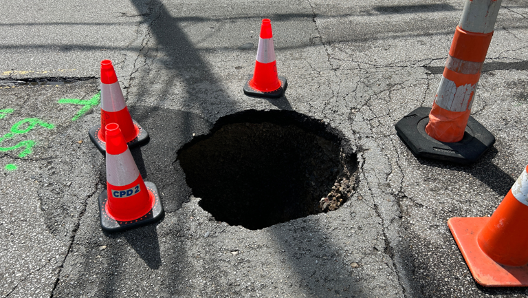 Officers block part of Kennedy Heights road due to small sinkhole