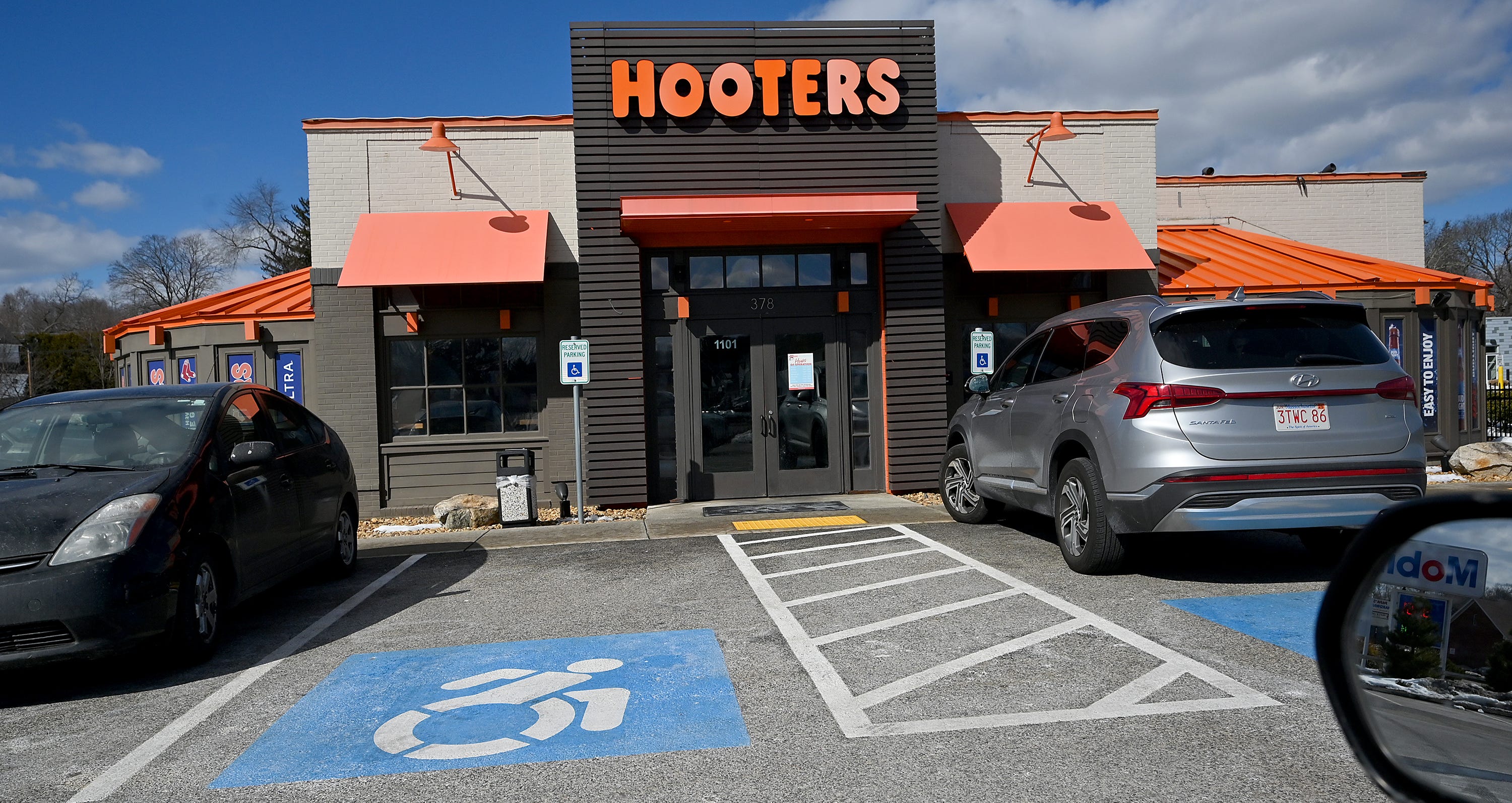 Hooters to close Shrewsbury restaurant