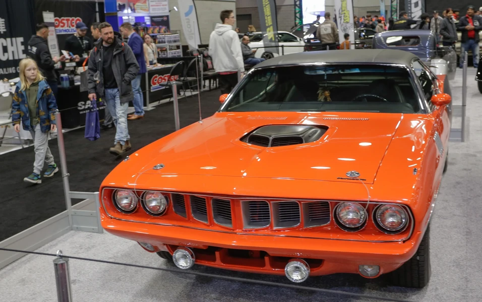 1,241HP 'Hellfish' Barracuda sale fuels restomod debate