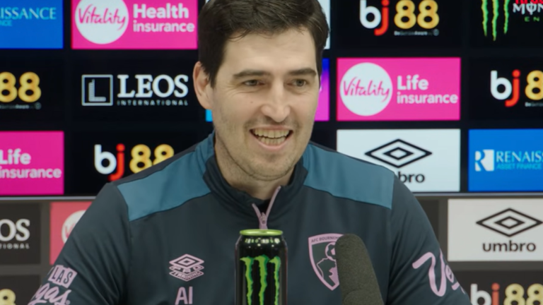 Iraola lascia il Bournemouth: «Penso di essermela goduta. Spero davvero ...