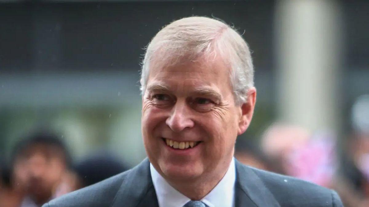 Ex-Prince Andrew whines his 'life has been turned upside down ...