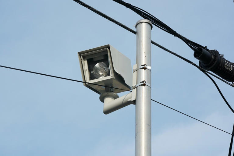Oakland speed cameras issue 82,000 tickets in first 40 days of ...