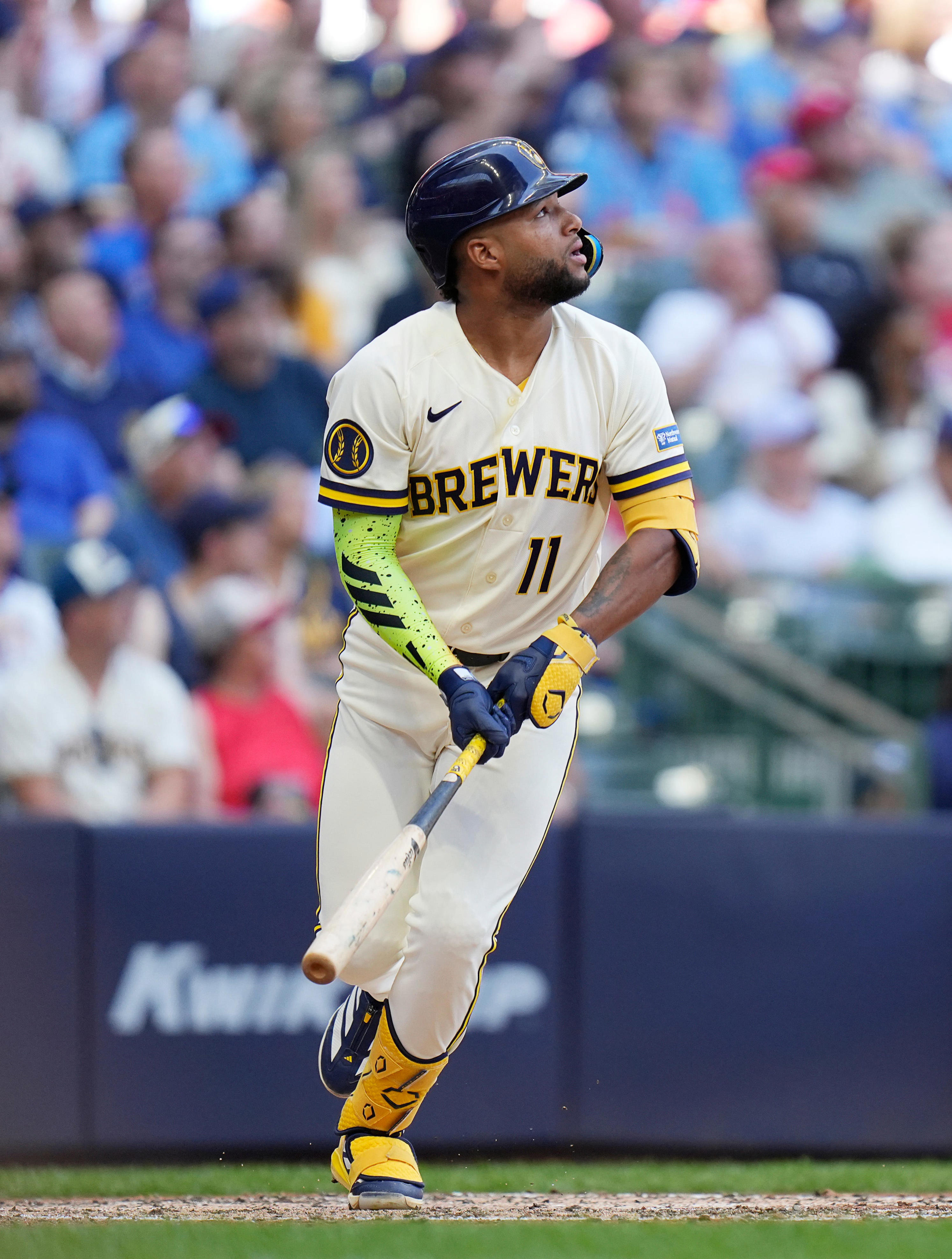Brewers 2, Cardinals 1; Milwaukee rallies in 8th for sweep