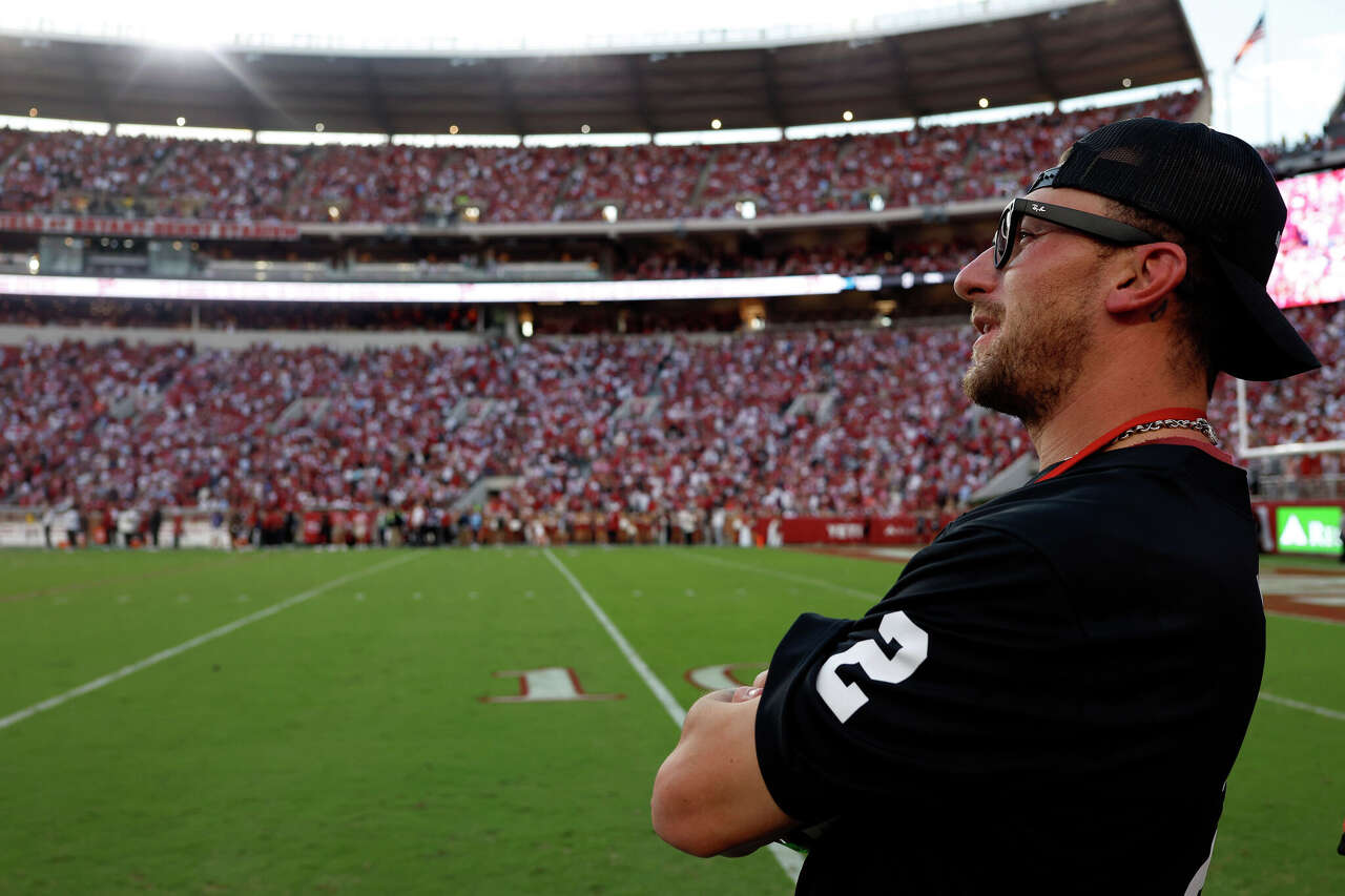 Texas A&M football legend Johnny Manziel has TKO in MMA debut, but ...