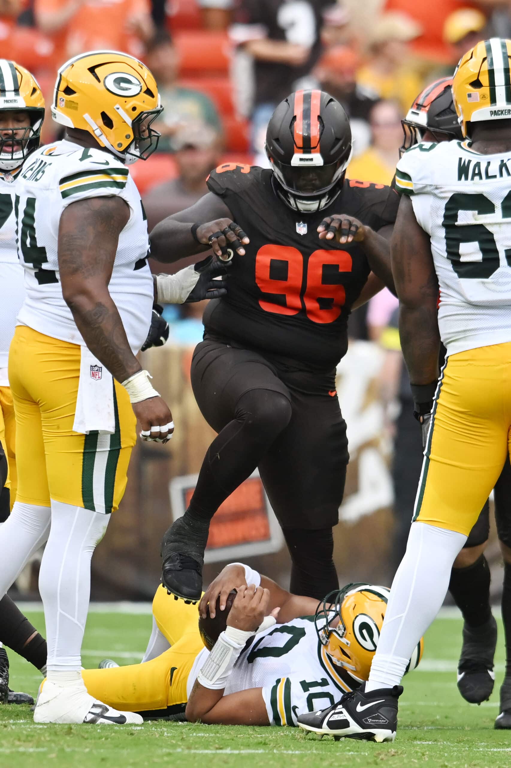 Cleveland Browns: 2nd-leading sacker dubbed most underappreciated ...