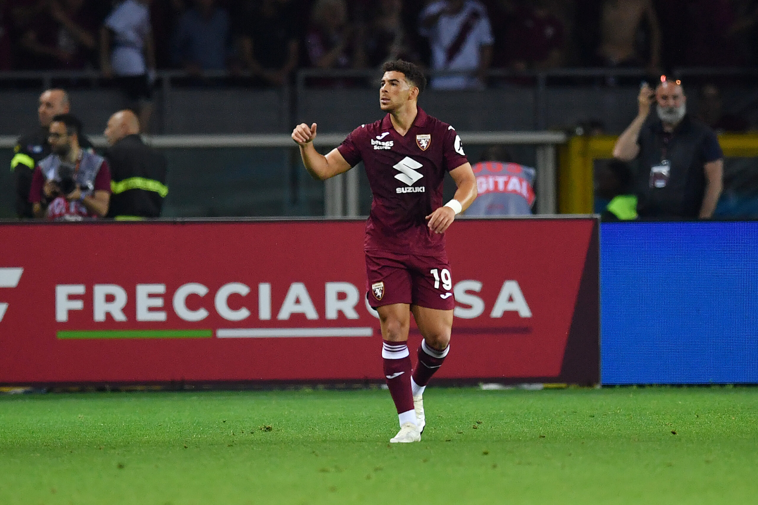 Adams chiude l'anno con il gol decisivo nel derby: ora il mercato ...