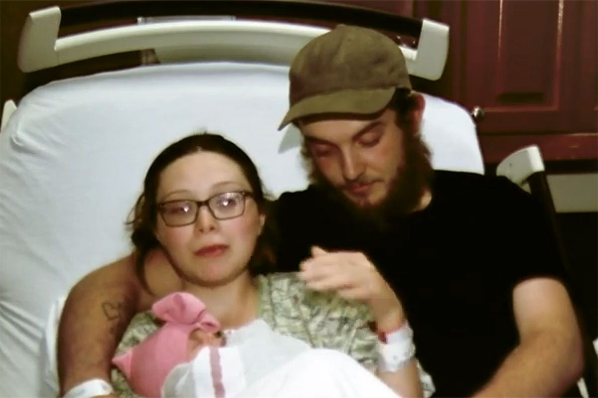 Woman pulls over on side of the road to give birth at gas station. Now ...