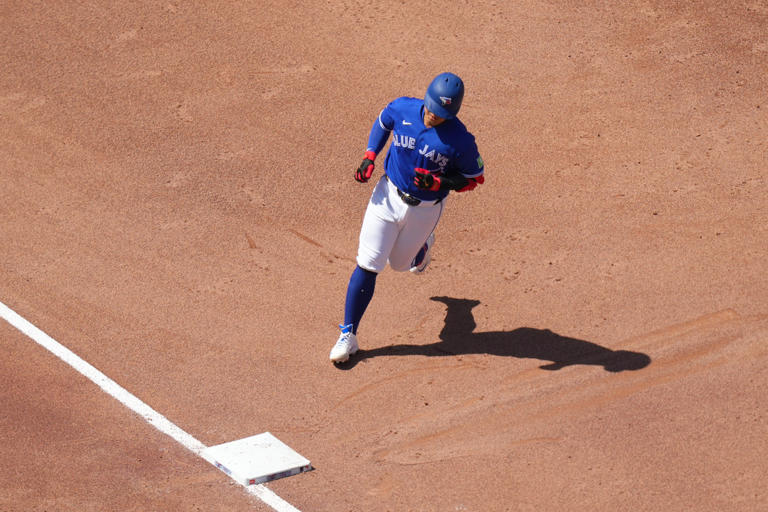 Kazuma Okamoto hits tiebreaking homer in the sixth inning as Blue Jays ...
