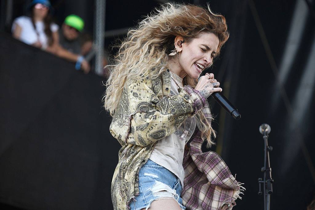 Paris Jackson opens up about drug addiction after sharing brutal hole ...