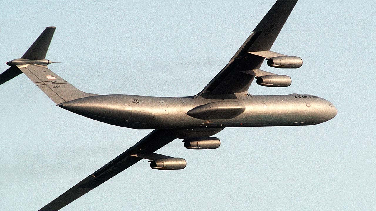The cargo jet that carried the Gulf War on its back