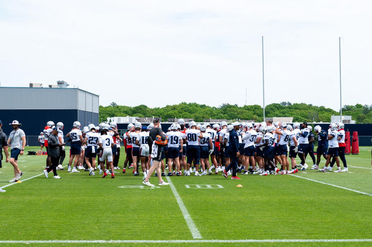 9 observations from Patriots' OTAs Day 2 practice