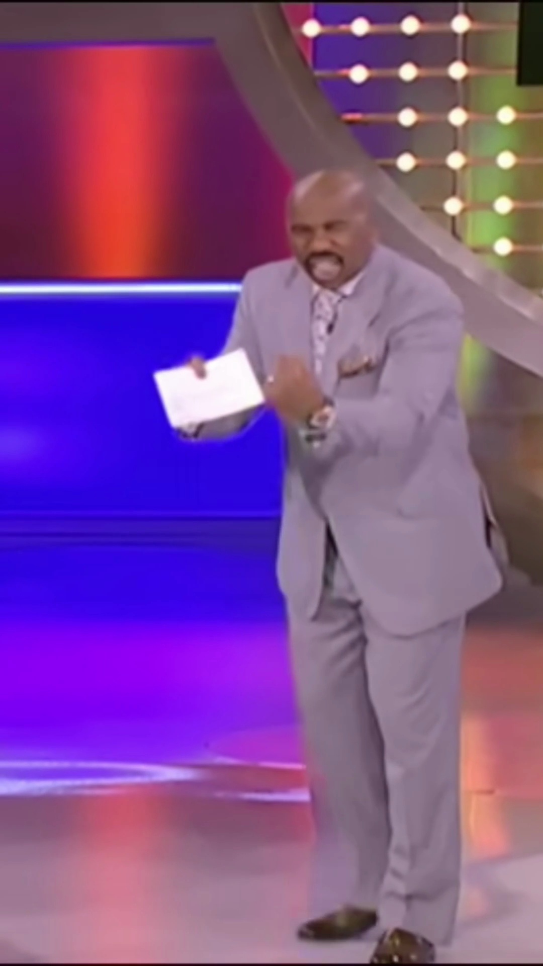 Steve Harvey has his best reaction ever on Family Feud