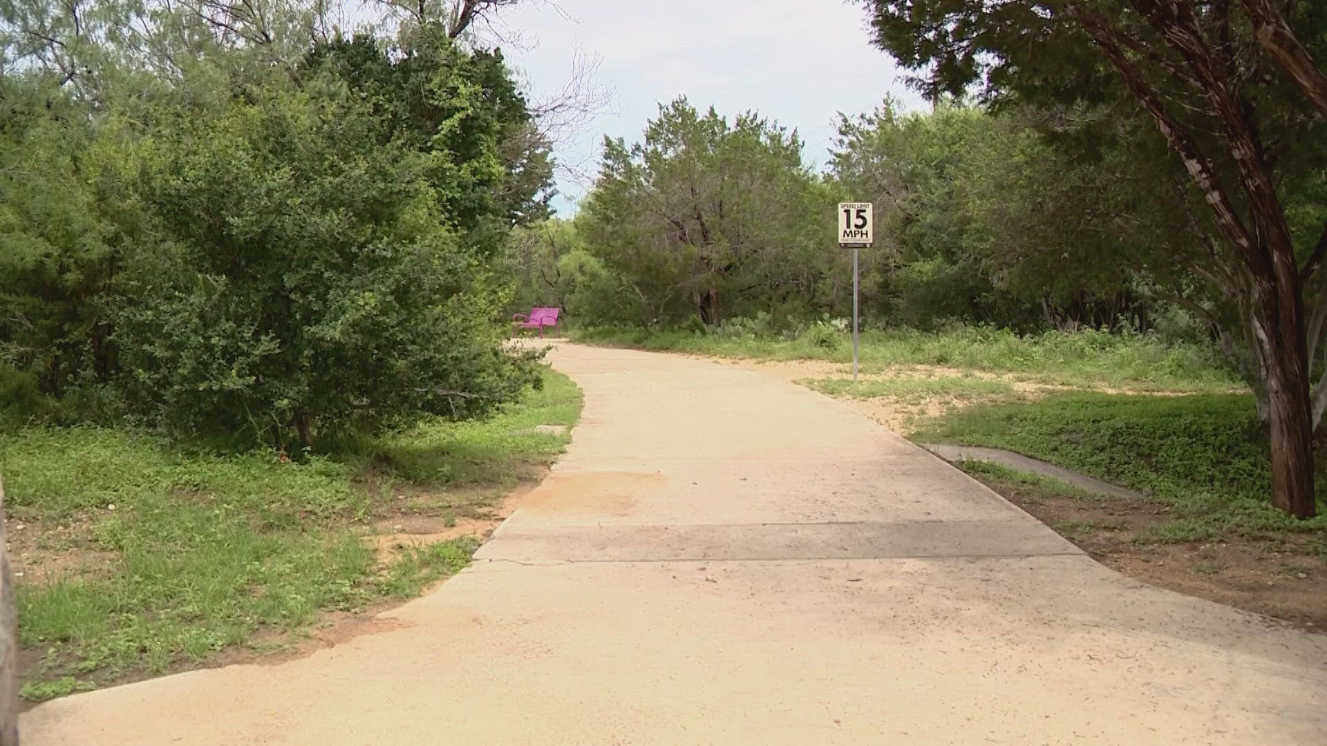 Police search for suspect in attempted sexual assault at San Antonio trail