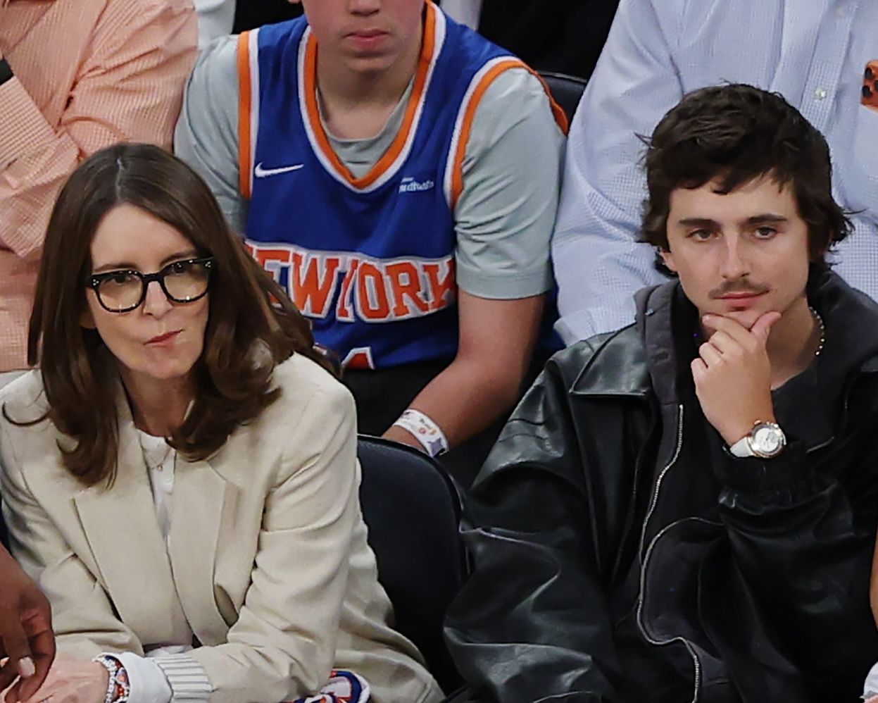 Tina Fey reacts to the viral Timothée Chalamet manspreading meme and ...
