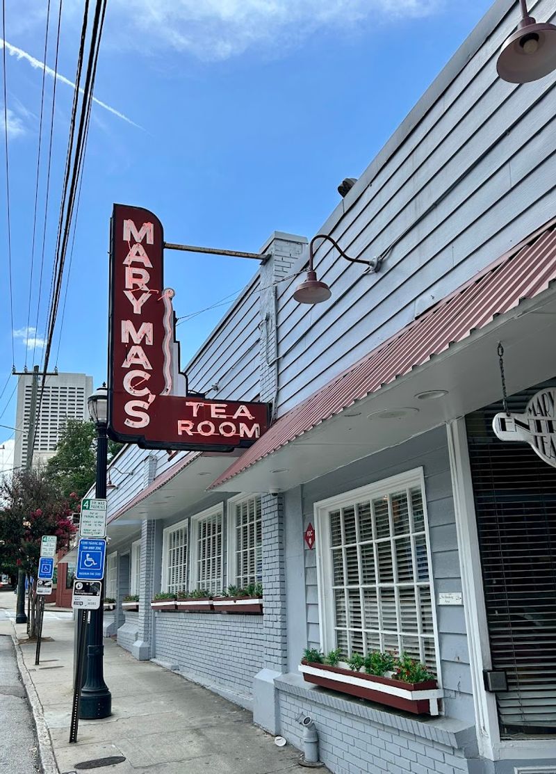 This vintage Georgia institution brings back memories of heritage ...