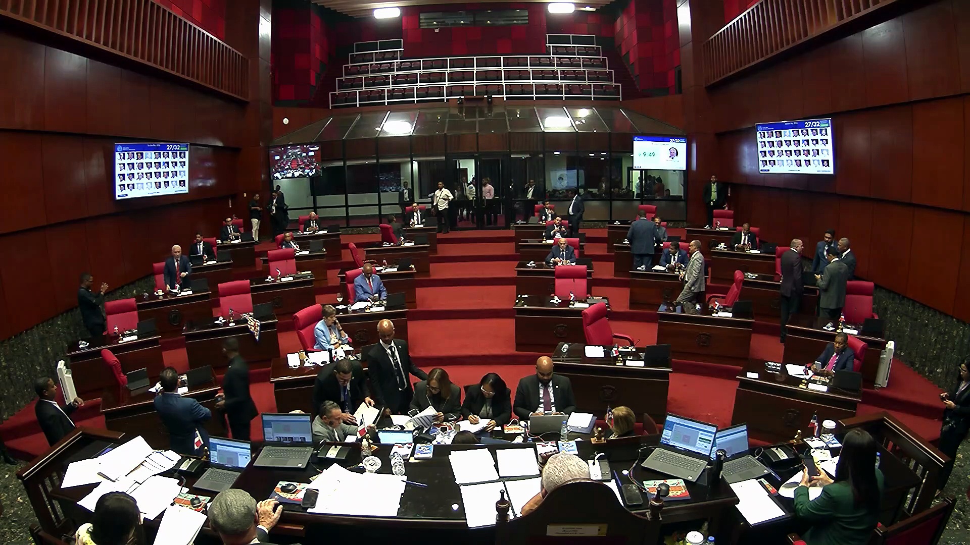 Senador Antonio Taveras anuncia salida del PRM