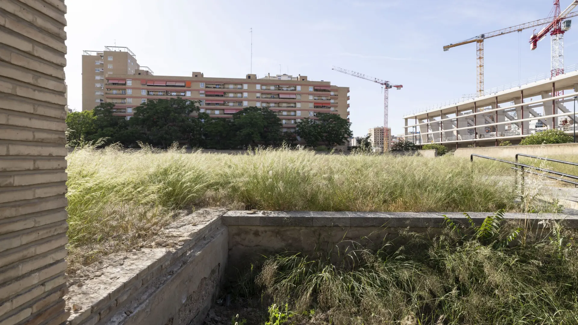 Así está el solar donde se construirá 'Living Romareda'