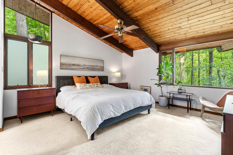 Cool listing: This Reston home feels like a tree house