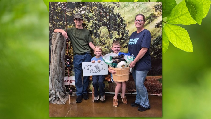 Arkansas Game and Fish Commission logs millionth visitor at Fort Smith ...