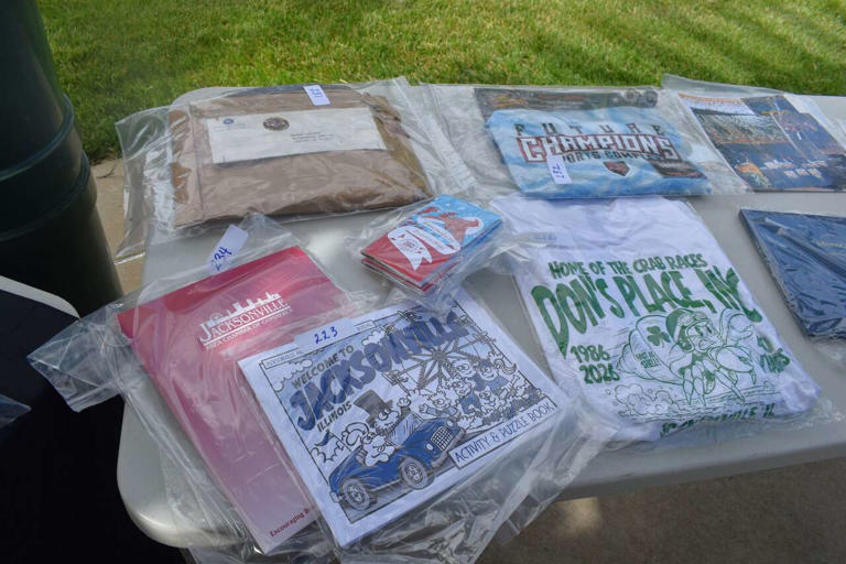 Jacksonville time capsule burial delayed, but the show still goes on