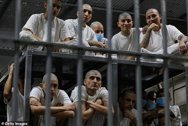 Richard Madeley is kicked out El Salvador's mega jail 'within 15 ...