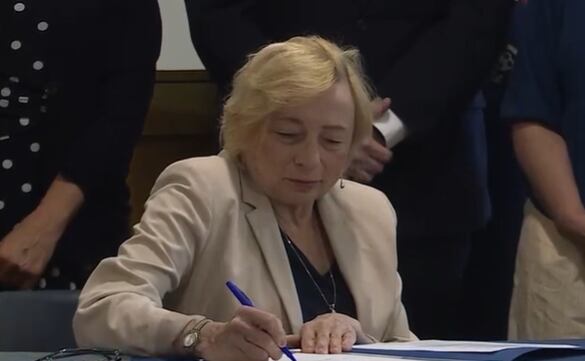 Maine Gov. Janet Mills celebrates statewide school cellphone ban