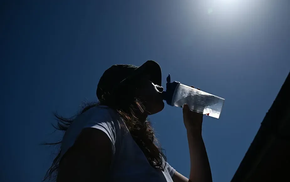 Experts warn GLP-1 drug users face higher heatwave risks