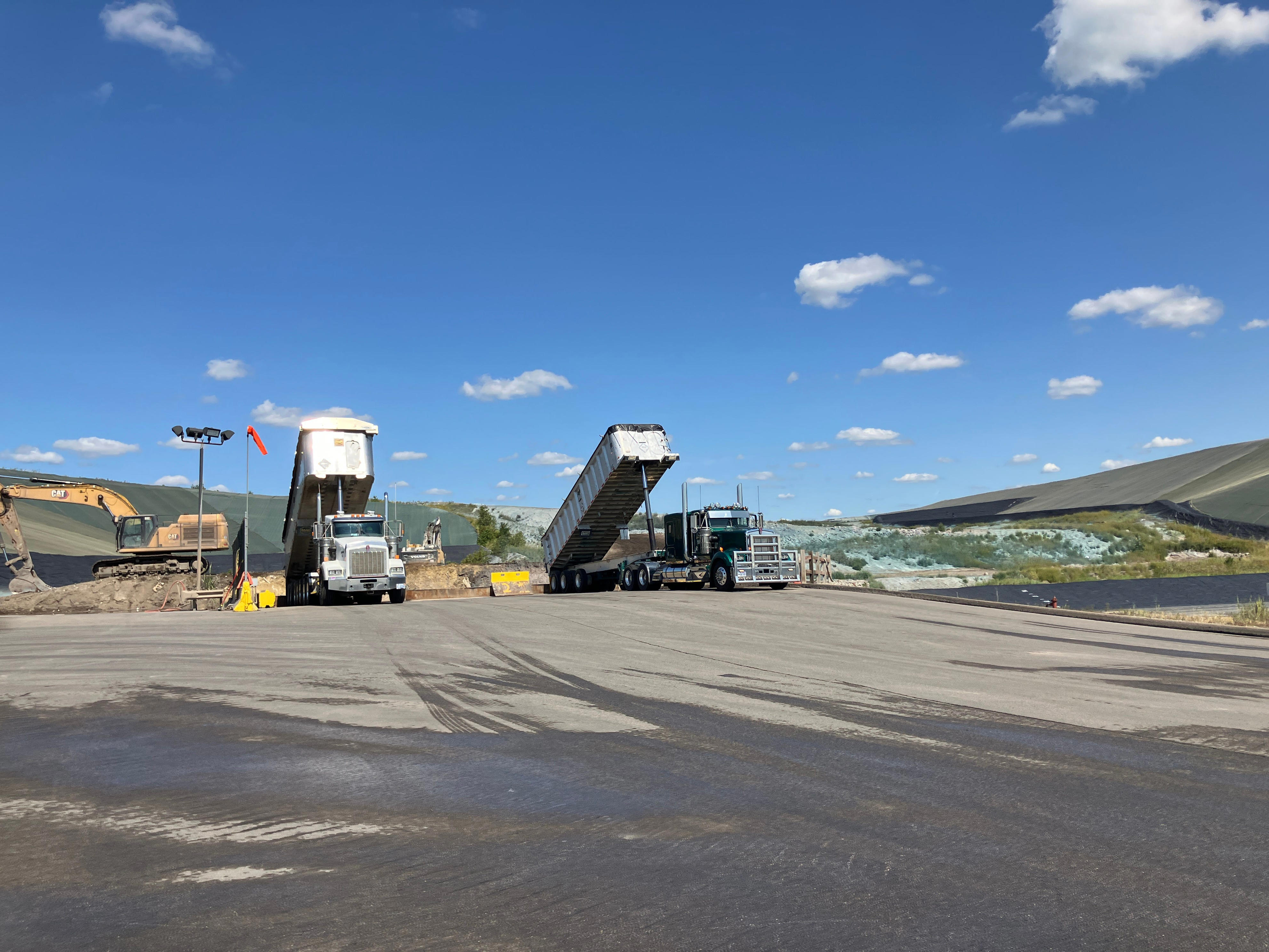 Judge blocks Manhattan Project waste shipments to Wayne County site