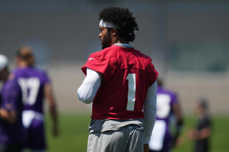 Vikings' McCarthy aims upward as Murray's arrival creates another QB ...