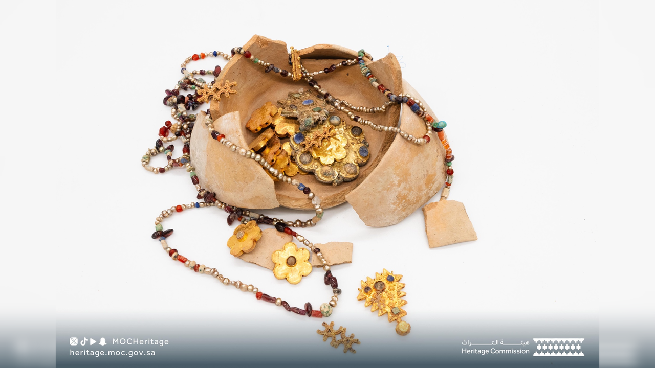 1,200-year-old gold hoard discovered in Saudi Arabia may have been ...