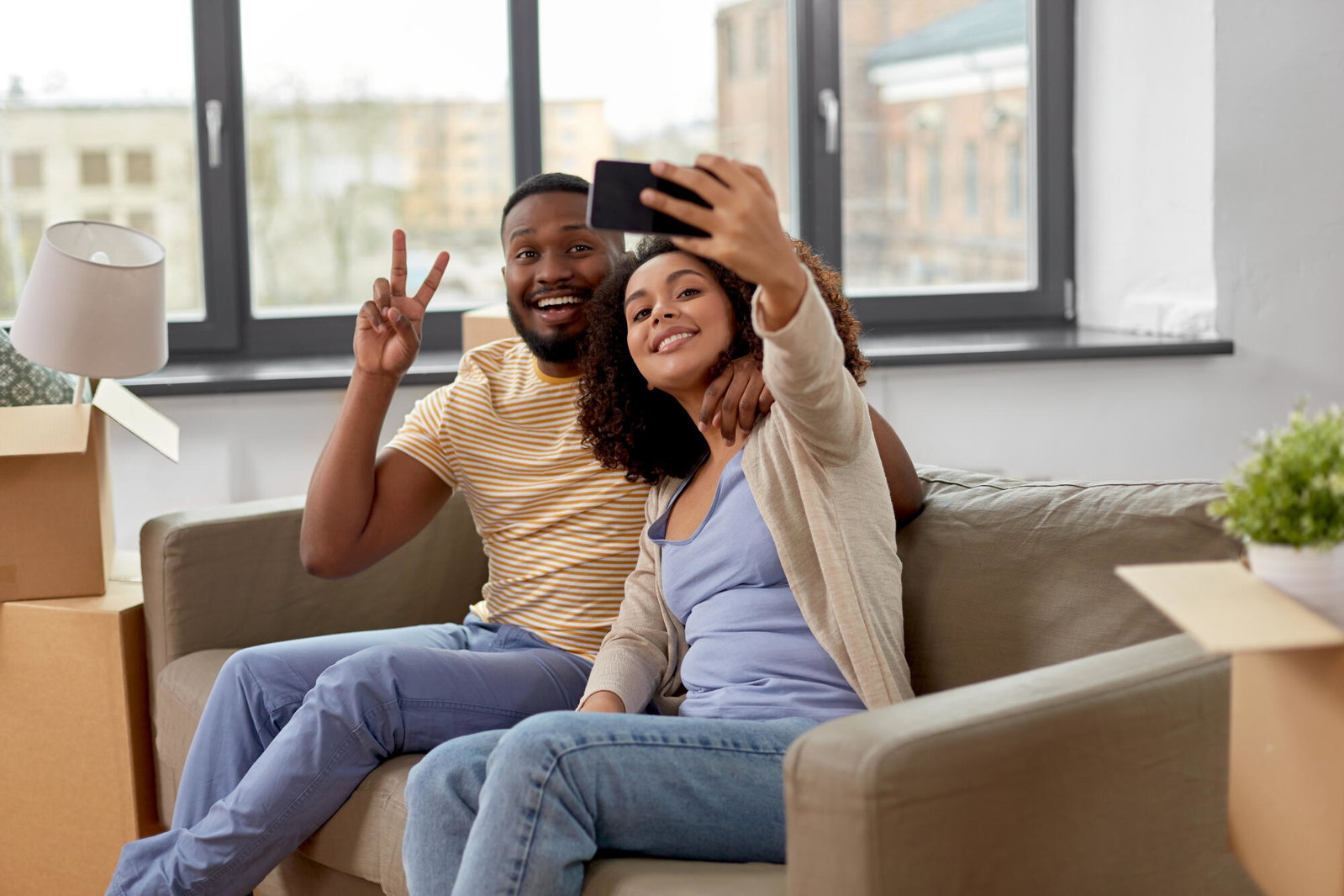 AI could turn your selfies into a security risk, experts warn