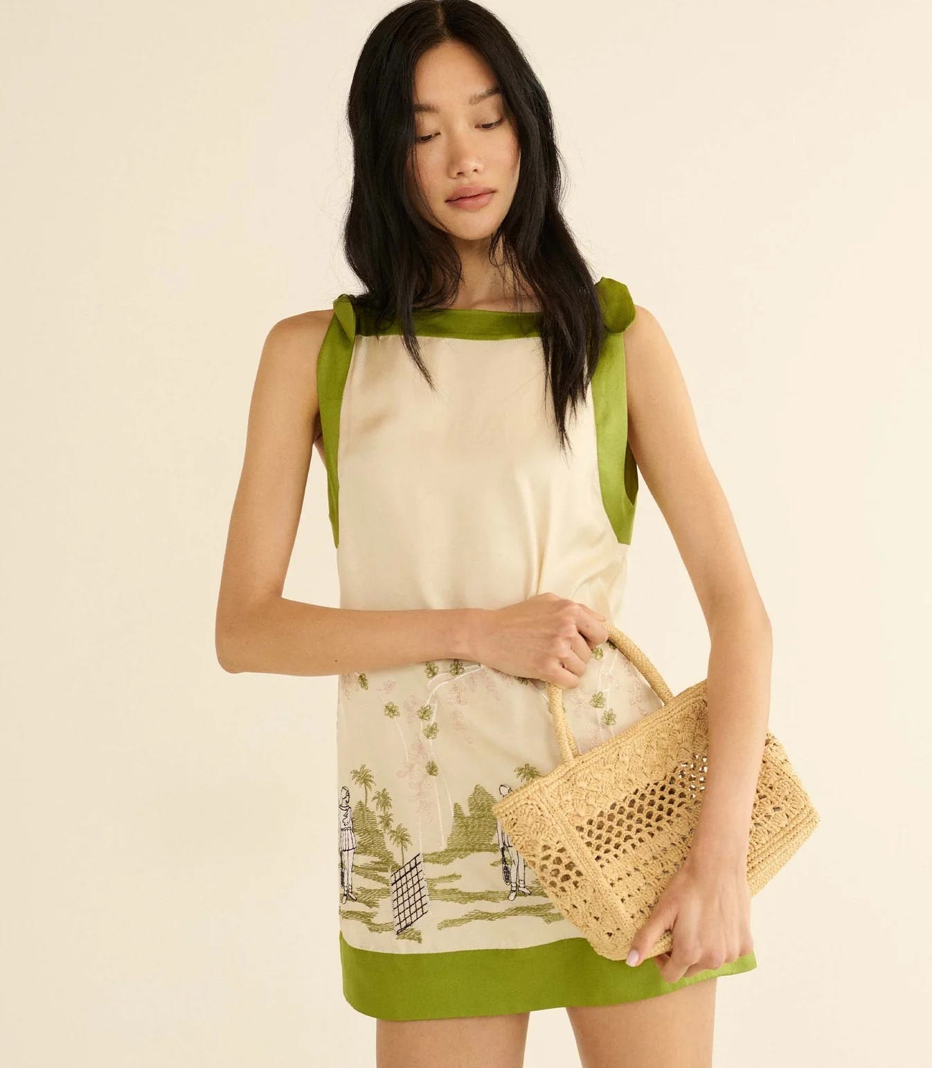 Raffia bags aren’t just for the beach—here’s why