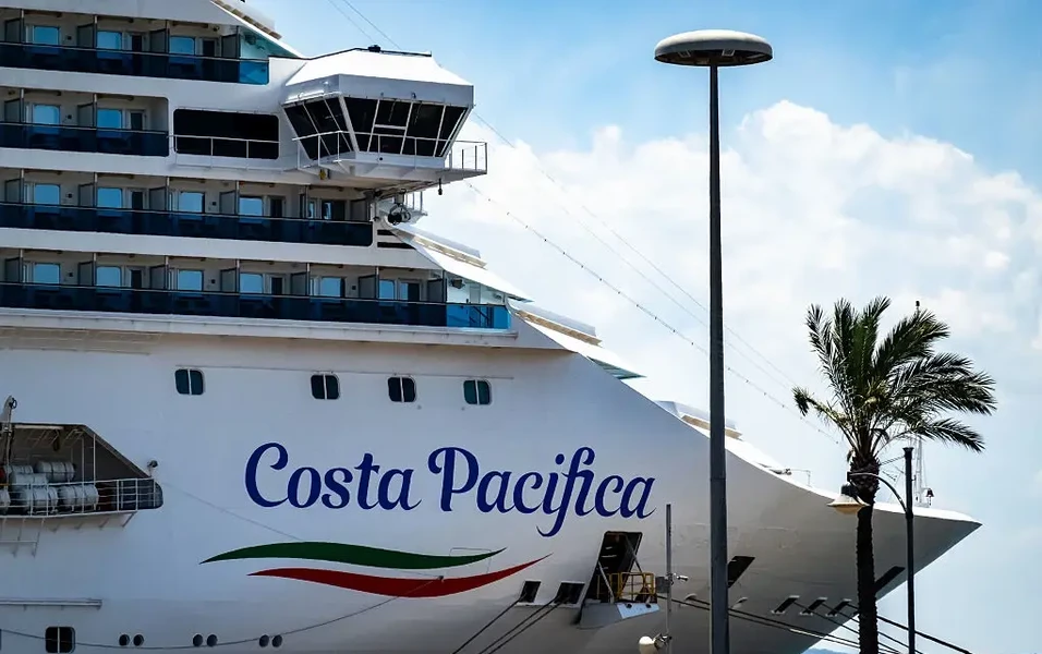 Costa Cruises warns select passengers of $70 buffet fine