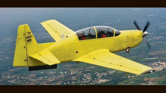 US firm delivers 3 engines for delayed basic trainer aircraft