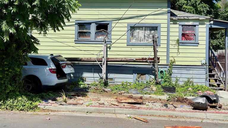 Napa domestic violence suspect crashes into power pole during pursuit ...