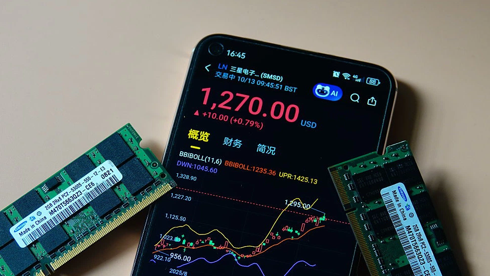 IDC forecasts record 13.9% smartphone sales drop in 2026